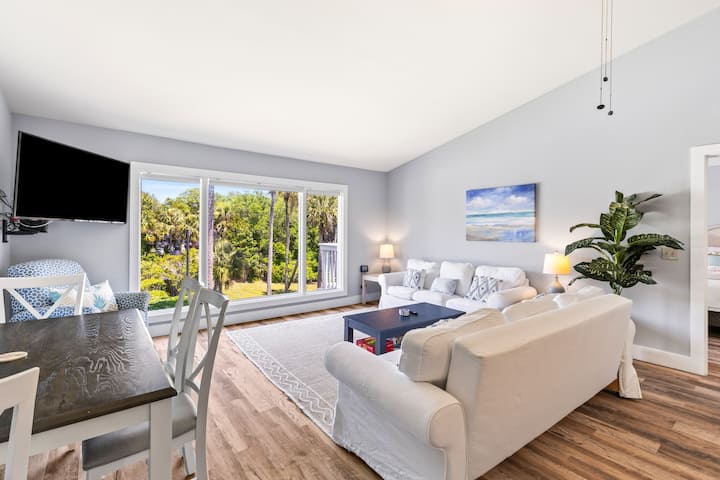 Lagoon Villa 6 - 5 Min Walk To Beach! Top Floor! - Isle of Palms, SC