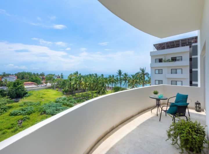 Golden Zone 2bd Condo, Steps From Beach & Rooftop - Bucerías