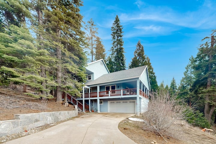 3br Private Dog-friendly Cabin With Ac, Pool Table - Shaver Lake, CA