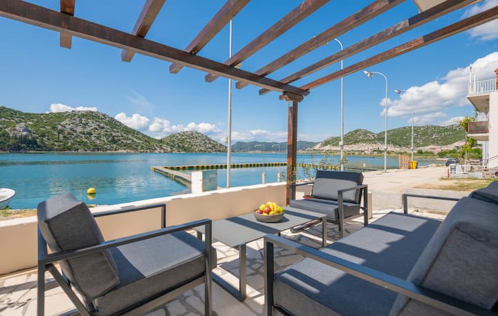 Stunning Apartment In Rogotin With House Sea View - Ploče