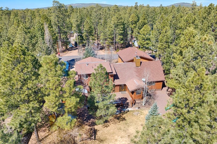 6br | Hot Tub + Game Room + Ping Pong + Fire Pit - Pinetop-Lakeside, AZ