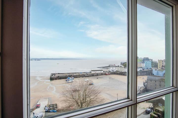 Belle Vue Court - 2 Bedroom Apartment - Tenby - Tenby