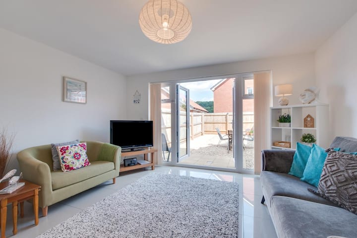 2 Bed In Seaton (Oc-jbshea) - Seaton