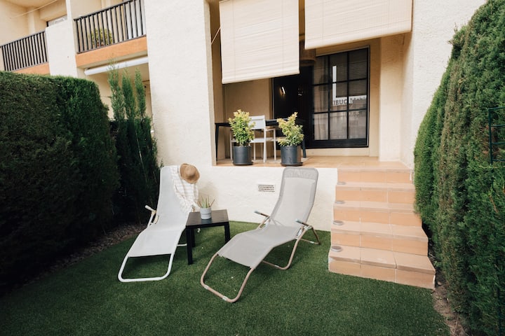 Appartement En Duplex Avec Climatisation Et Piscin - L'Escala