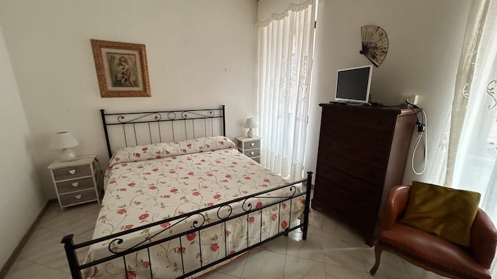 Dora Apartment Central Location Near Best Beaches - Levanto