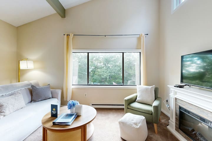 2br Condo W/pools, Pickleball, Tennis, Gym, Sauna - Campton, NH