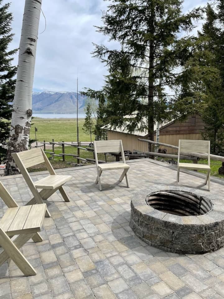 23 Miles To Yellowstone ~ Wifi ~ Views - Henrys Lake, ID