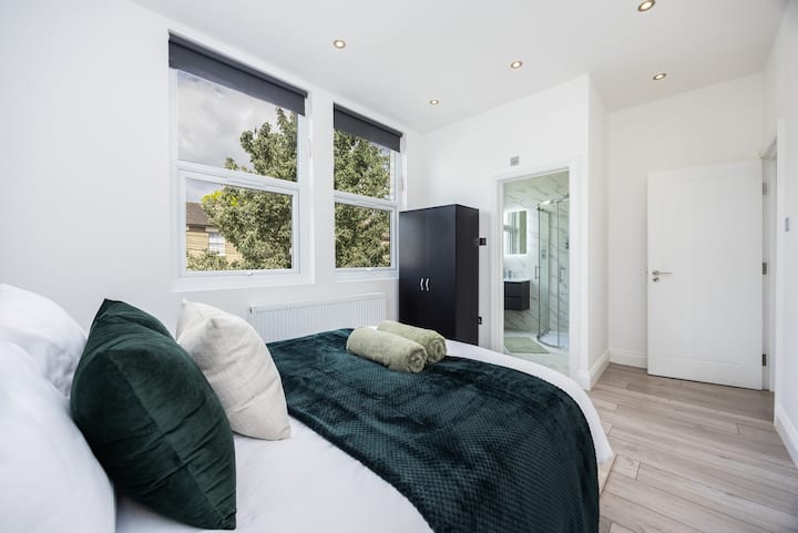 Modern Flat | 10 Mins To Westfield & Tube - London, UK