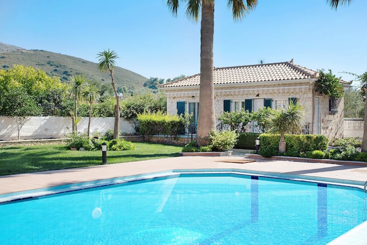 Olympia Holiday Home - Kalamaki