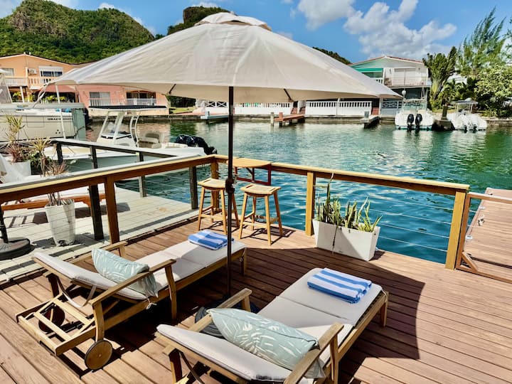 Exquisite Waterfront Villa - Antigua and Barbuda