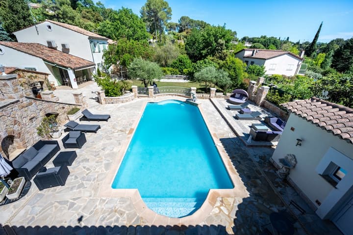 Villa Caroubiers With Spacious Swimming Pool - Cannes