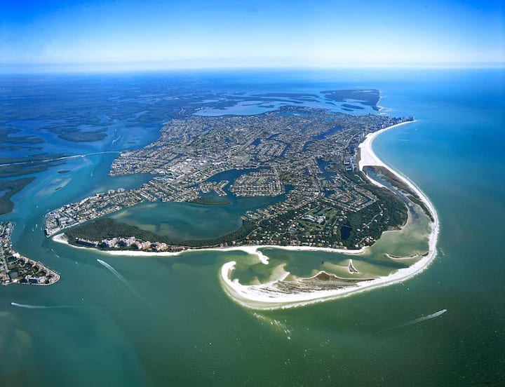 190 Landmark - Marco Island