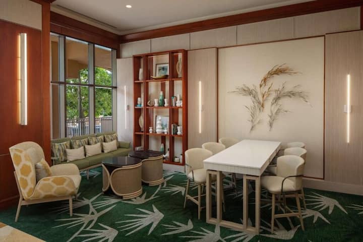 Elevated Comfort Near Tampa Bay | 3 Units - St. Petersburg, FL