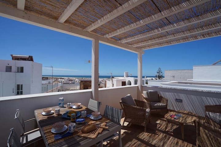 Casa Vistalmar-beautiful Renovated Townhouse With - Conil de la Frontera