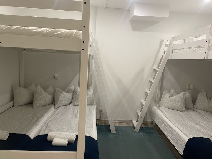 Semi-automatic Mini-hotel ( #1) - Stockholm