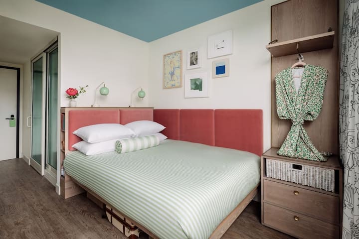 Queen Room, The Goodtime Hotel Miami Beach, Pool - South Beach