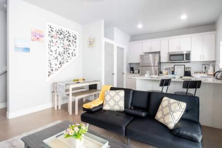 103 · Swimming Pool | Garage Parking | Sleeps 6! - azstateparks, Phoenix