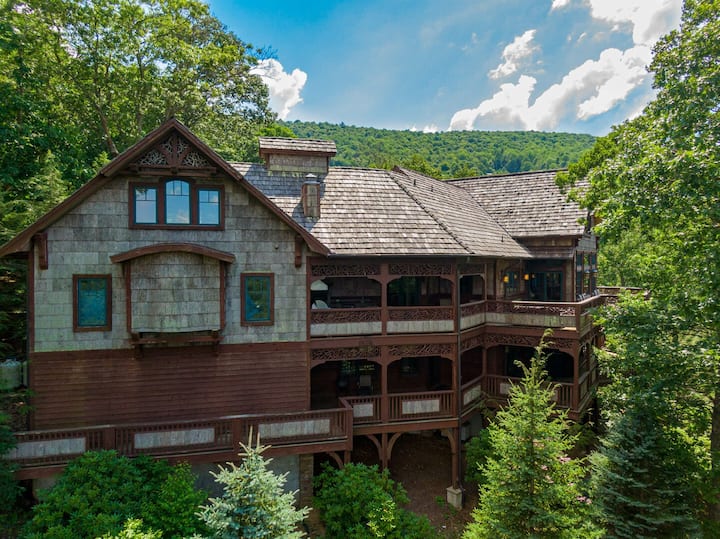 Adirondack: Pets Ok, Luxury, Views, Pool Table - Boone, NC