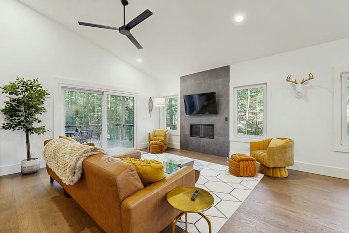 New 3br With Game Room, Hot Tub, Firepit, & Bbq - Weaverville, NC