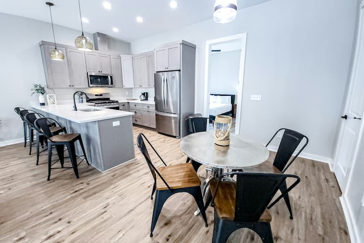 6br Dog Friendly Home With Two Full Kitchens - Port St. Joe, FL