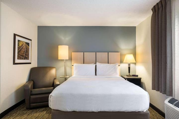 You Found It! Relaxing Unit! - Newport News, VA