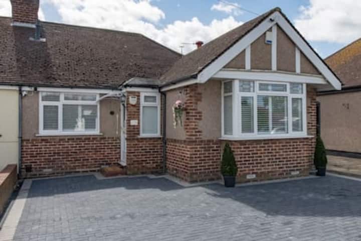 Cosy Family Home In Ruislip - Uxbridge
