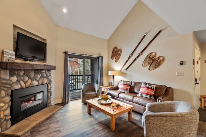 3br Snow Day Getaway | Ski Shuttle & Hot Tubs - Steamboat Springs, CO