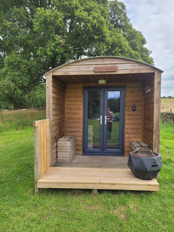 Glamping Pod Bunk Bed - Clatteringshaws Loch