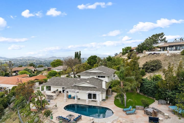 Bouquet Cottage - Agoura Hills, CA