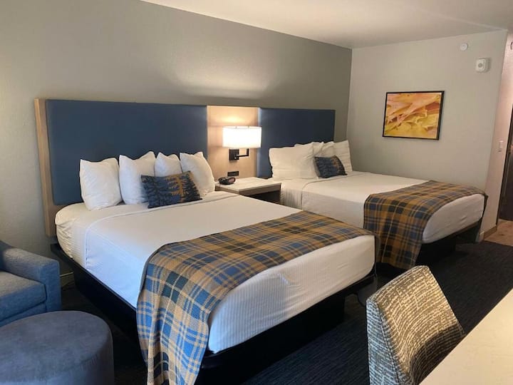 Serenity By Lake Lucille | Complimentary Breakfast - Wasilla
