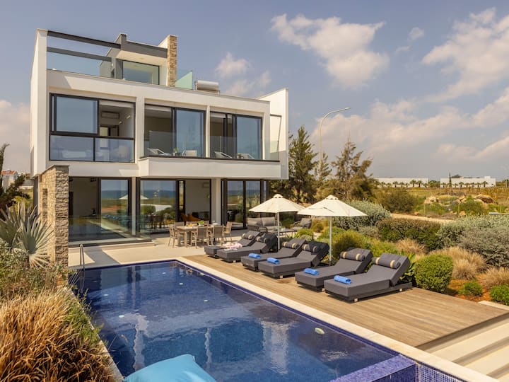 5 Bedroom Villa In Ayia Thekla - Cyprus
