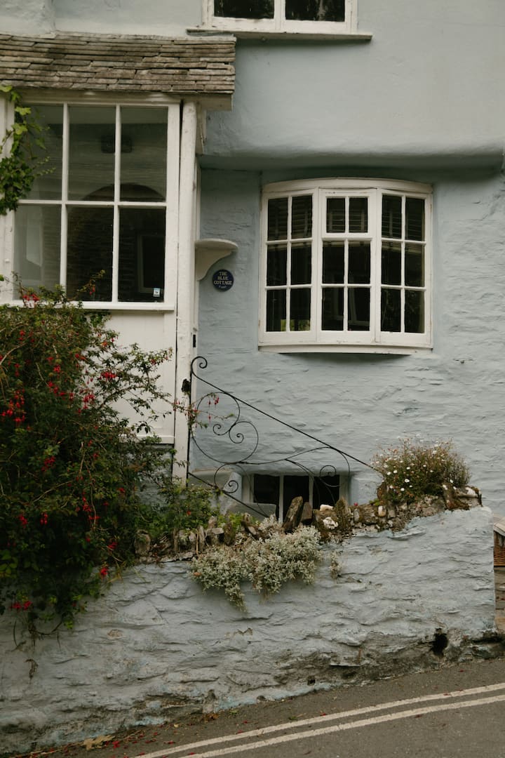 The Blue Cottage – Dog Friendly Historic Cottage - Lostwithiel