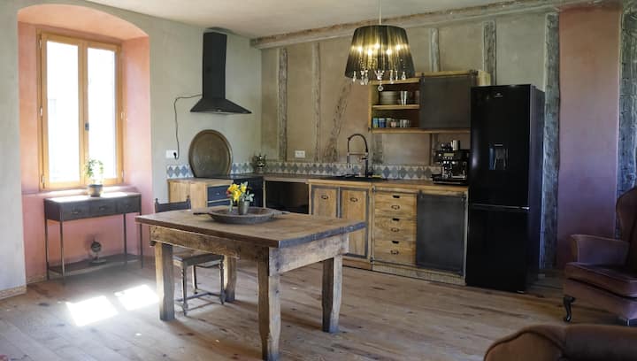 River House In Medieval Bastide, South Of France - 몽벨