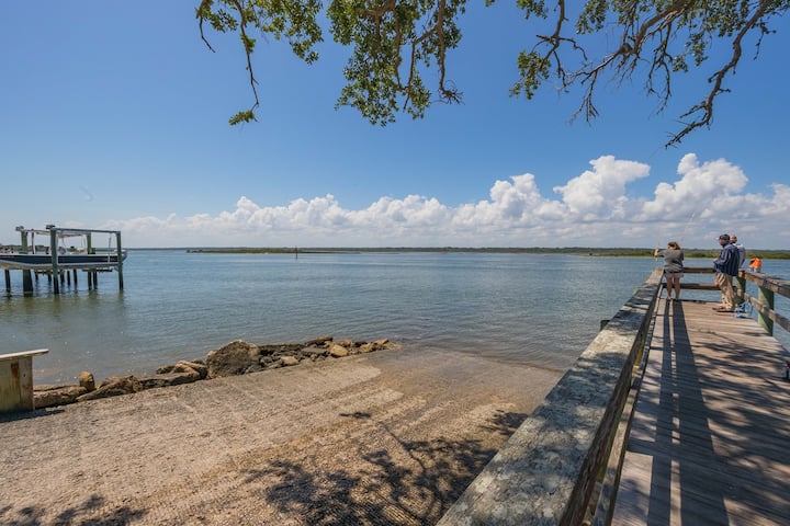 Pelican Inlet D229- The Chubby Mermaid - Crescent Beach, FL