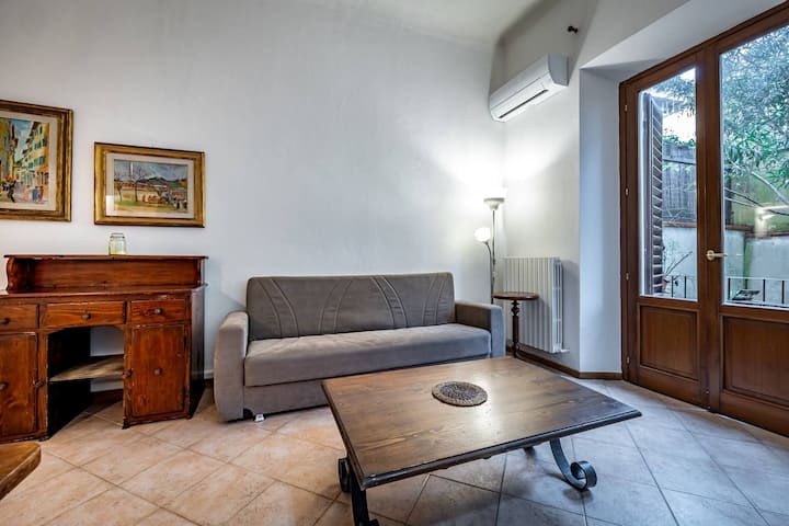 Yid Apartment With Little Garden - Florence