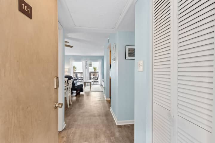 Starfish Suite: Oceanview 2/2 + Pool - Amelia Island, FL