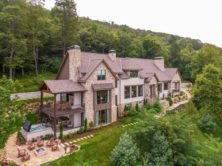 Antler Trail Lodge - Views,4 King Suites,hot Tub! - ブーン, NC