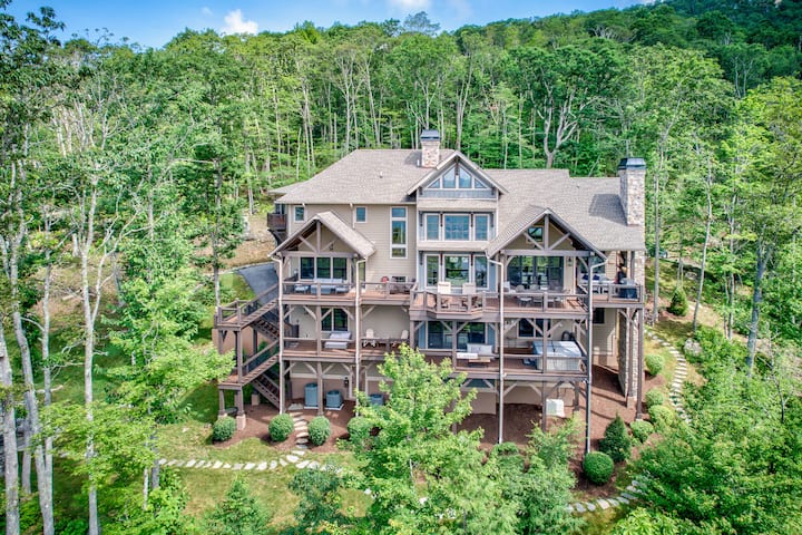 Boulder Creek At Eagles Nest - Huge Home - Hot Tub - Banner Elk, NC