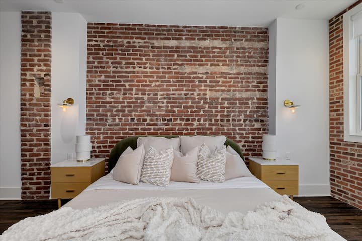 Loft Style Spacious Lux Apt 203, Sleeps 6 - Atlanta