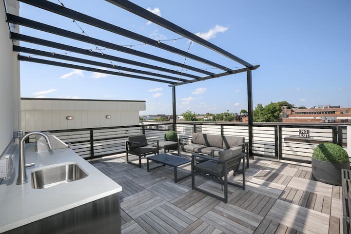 203- Downtown Retreat W/ Rooftop Lounge - Atlanta, GA