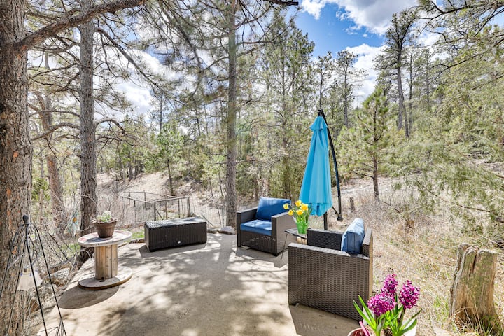 Scenic & Serene Rapid City Getaway On 1 1/2 Acres! - Rapid City, SD
