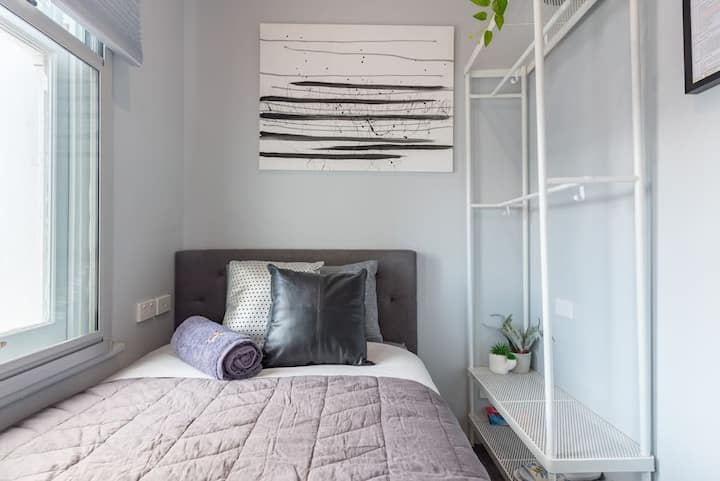 Ensuite King Single Room - A/c - Next To Central - Surry Hills