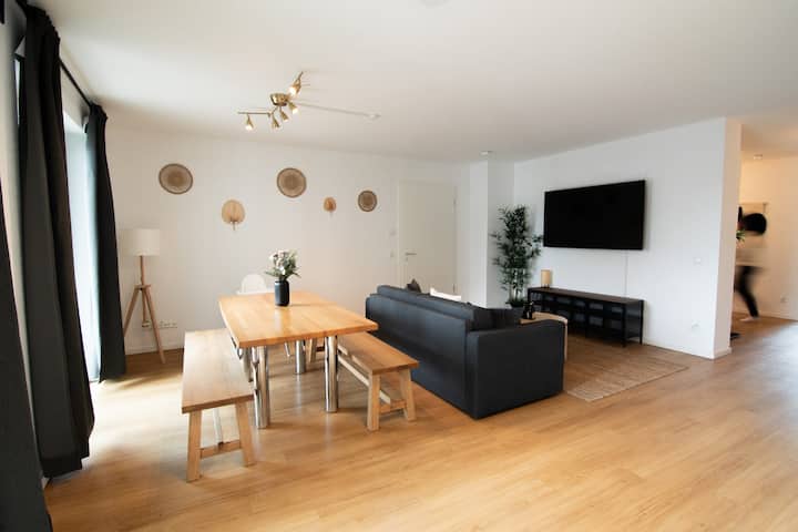 Central Apartment 4 Bedrooms For Up To 12 Guests - Hamburg
