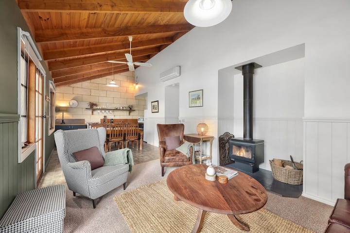Jamieson Cottages - Cottage One - Sleeps 4 - Jamieson