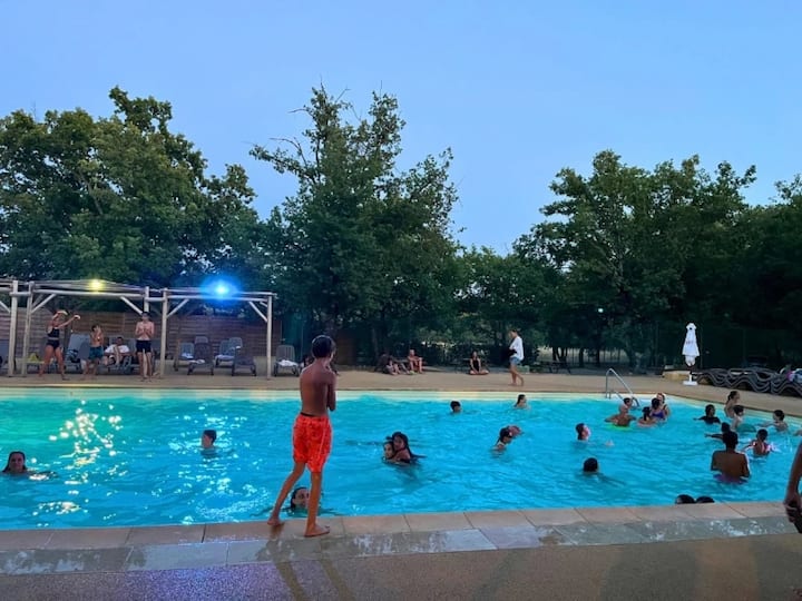 Zecamping 3* Bungalow 24m² Piscine - Saint-Saturnin-lès-Apt