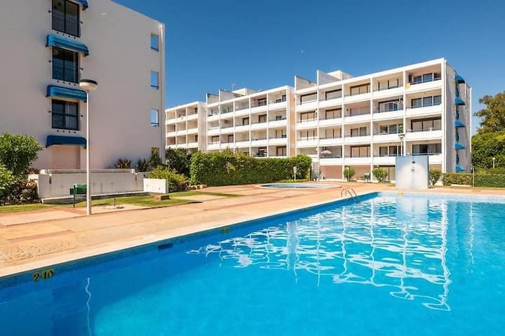 Tac - Comfy & Bright Apartment - Quarteira