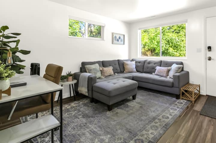 Bright 2br Great Location Near Usu And Downtown - Logan, UT