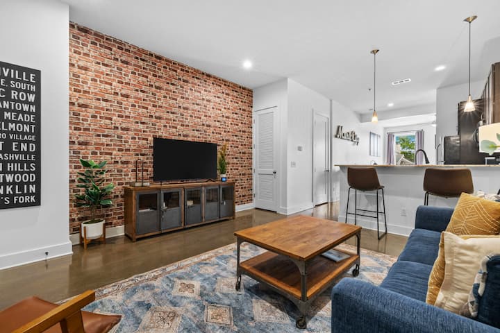 Lofts At 30th - Rustic Retreat - Close To Broadway - Vanderbilt University, Nashville