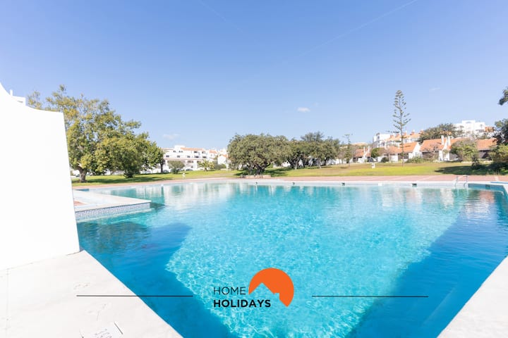 #268 Marvellous Villa Sapphire By Home Holidays - Albufeira