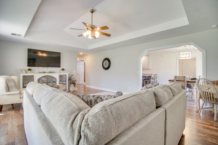 2 Mi To Grand Lake: Grove Home W/ Fenced-in Yard - Grove, OK